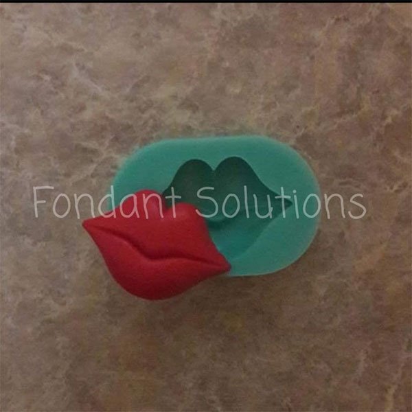 Fondant Solutions Large Lips Mould – Bakers Boutique